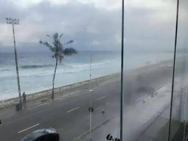 Conj. Comercial / Sala para Locação em Salvador/BA Barra