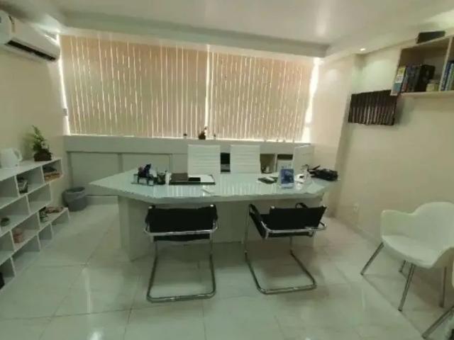Conj. Comercial / Sala para Locação em Salvador/BA Barra