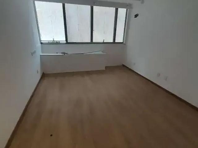 Conj. Comercial / Sala para Locação em Salvador/BA Itaigara