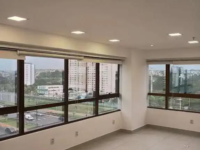 Conj. Comercial / Sala para Locação em Salvador/BA Paralela