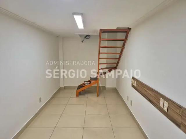 Conj. Comercial / Sala para Locação em Salvador/BA Paralela