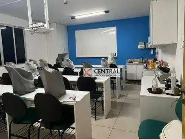 Conj. Comercial / Sala para Locação em Salvador/BA Pituba