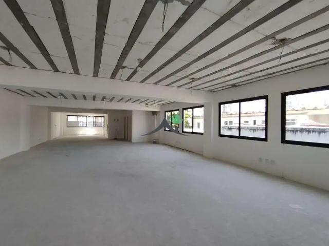 Conj. Comercial / Sala para Locação em Salvador/BA Pituba