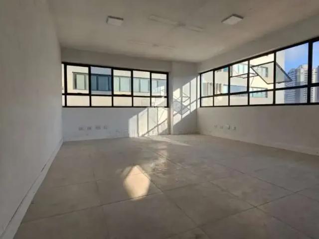 Conj. Comercial / Sala para Locação em Santo André/SP Centro