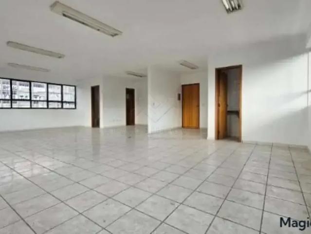Conj. Comercial / Sala para Locação em Santo André/SP Centro