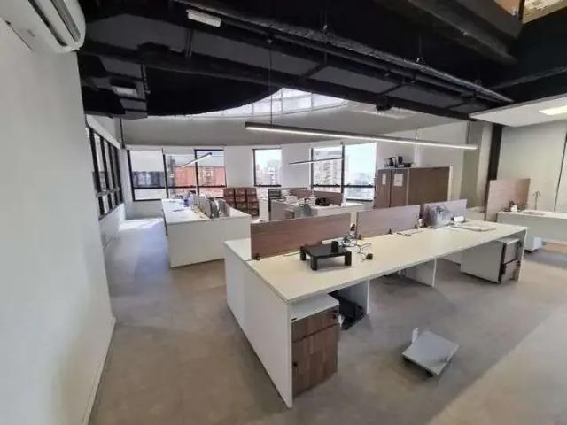 Conj. Comercial / Sala para Locação em Santo André/SP Jardim