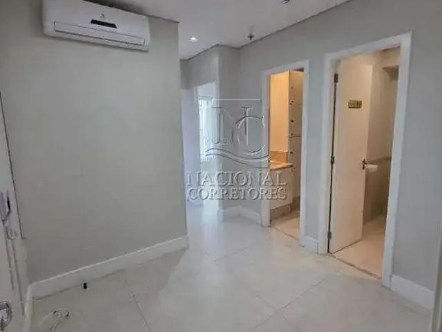 Conj. Comercial / Sala para Locação em Santo André/SP Jardim
