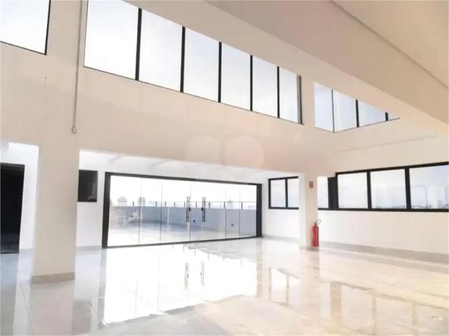 Conj. Comercial / Sala para Locação em Santo André/SP Parque Jaçatuba