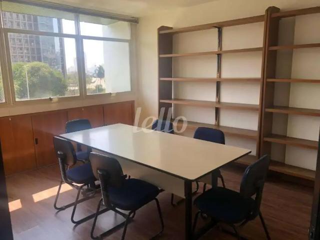 Conj. Comercial / Sala para Locação em Santo André/SP Vila Bastos