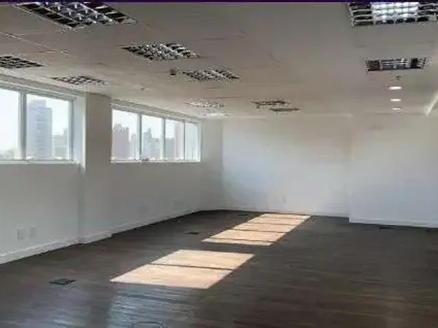 Conj. Comercial / Sala para Locação em Santo André/SP Vila Bastos