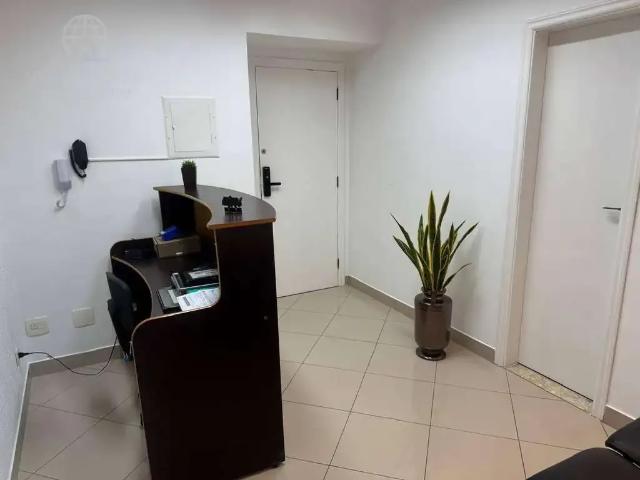 Conj. Comercial / Sala para Locação em Santos/SP Aparecida