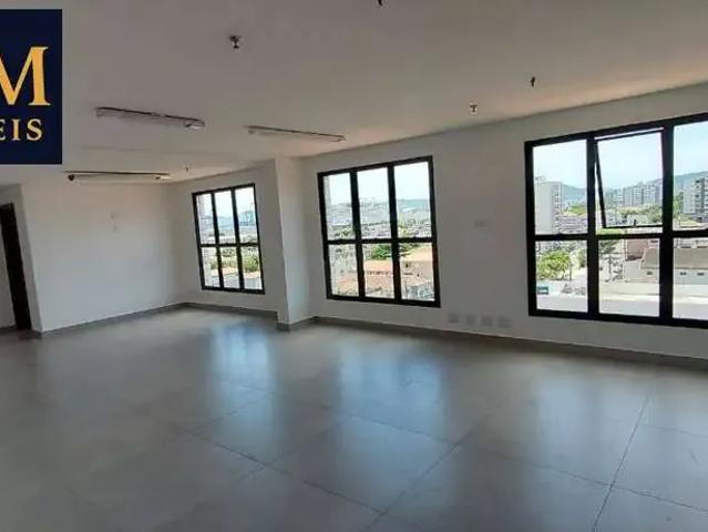 Conj. Comercial / Sala para Locação em Santos/SP Boqueirão