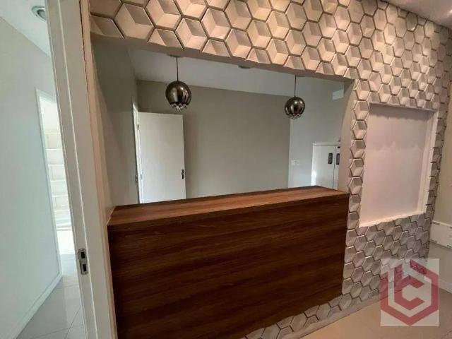 Conj. Comercial / Sala para Locação em Santos/SP Boqueirão