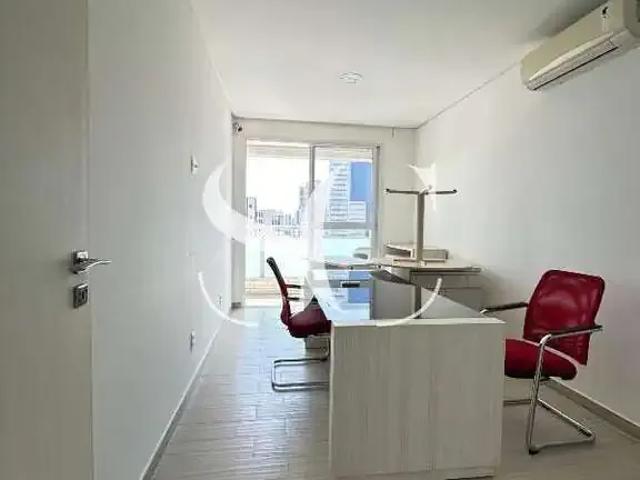 Conj. Comercial / Sala para Locação em Santos/SP Boqueirão