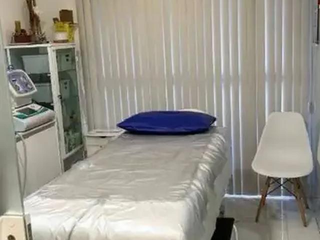 Conj. Comercial / Sala para Locação em Santos/SP Boqueirão