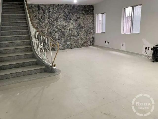 Conj. Comercial / Sala para Locação em Santos/SP Campo Grande 5 Quartos