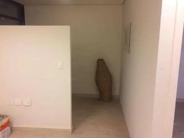 Conj. Comercial / Sala para Locação em Santos/SP Centro