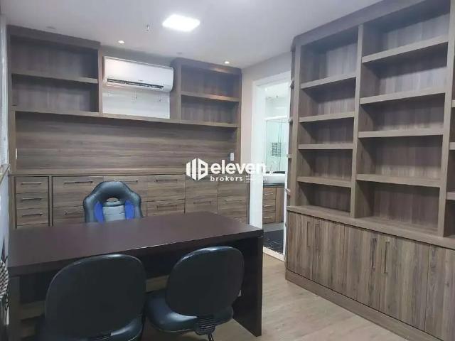 Conj. Comercial / Sala para Locação em Santos/SP Centro