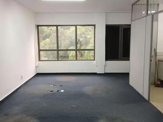 Conj. Comercial / Sala para Locação em Santos/SP Centro