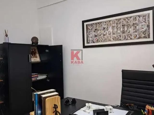 Conj. Comercial / Sala para Locação em Santos/SP Embaré