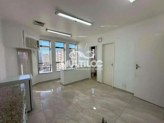 Conj. Comercial / Sala para Locação em Santos/SP Embaré