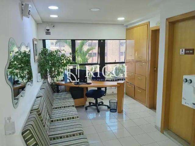 Conj. Comercial / Sala para Locação em Santos/SP Gonzaga