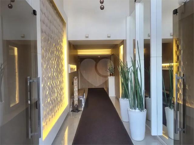 Conj. Comercial / Sala para Locação em Santos/SP Gonzaga