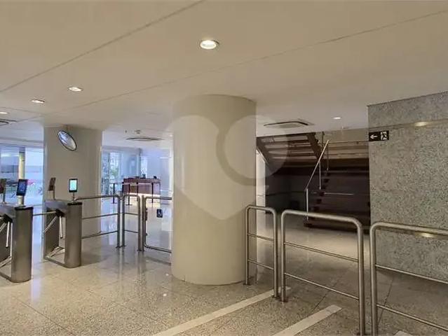 Conj. Comercial / Sala para Locação em Santos/SP Gonzaga