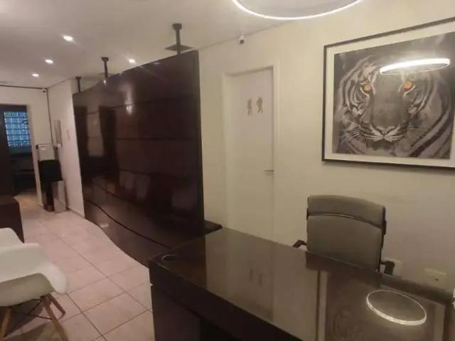 Conj. Comercial / Sala para Locação em Santos/SP Gonzaga
