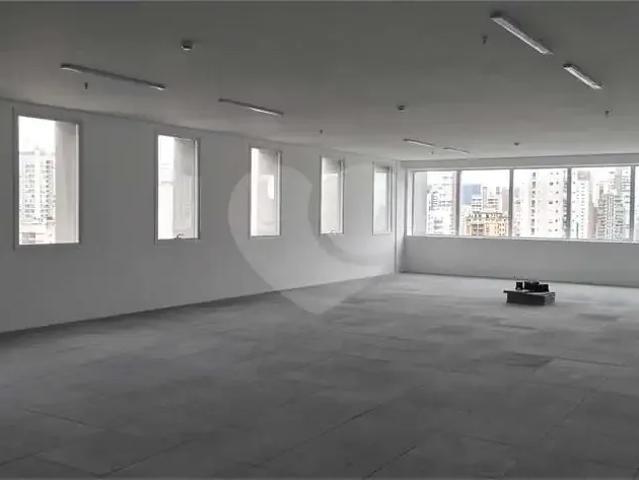Conj. Comercial / Sala para Locação em Santos/SP Gonzaga