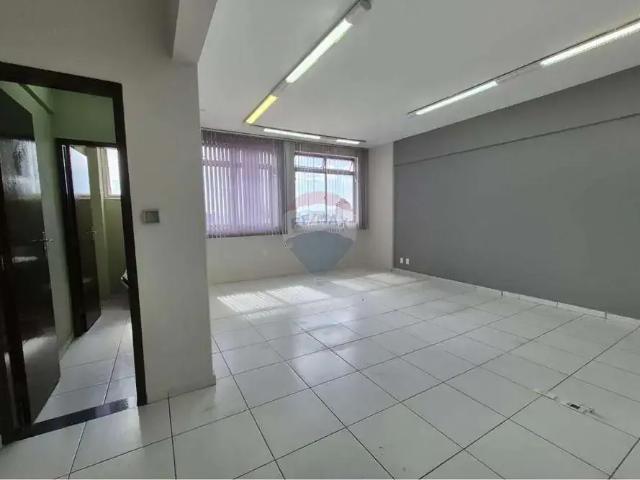 Conj. Comercial / Sala para Locação em Sorocaba/SP Centro