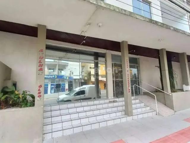 Conj. Comercial / Sala para Locação em Tubarão/SC Centro