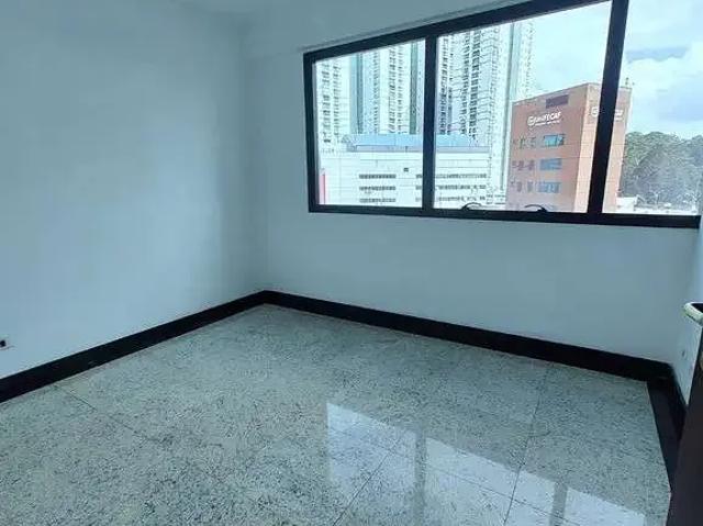 Conj. Comercial / Sala para Locação em Taboão da Serra/SP Chácara Agrindus