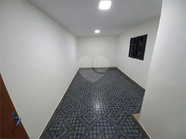 Conj. Comercial / Sala para Locação em Taboão da Serra/SP Jardim Maria Rosa