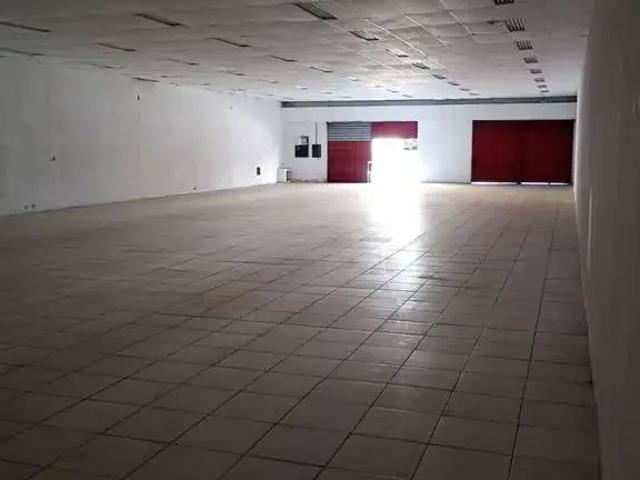Conj. Comercial / Sala para Locação em Taubaté/SP Centro