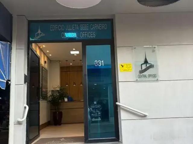 Conj. Comercial / Sala para Locação em Taubaté/SP Centro