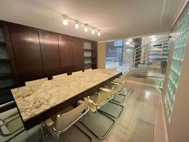 Conj. Comercial / Sala para Locação em Taubaté/SP Centro