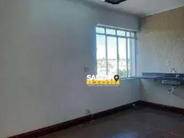 Conj. Comercial / Sala para Locação em Taubaté/SP Centro