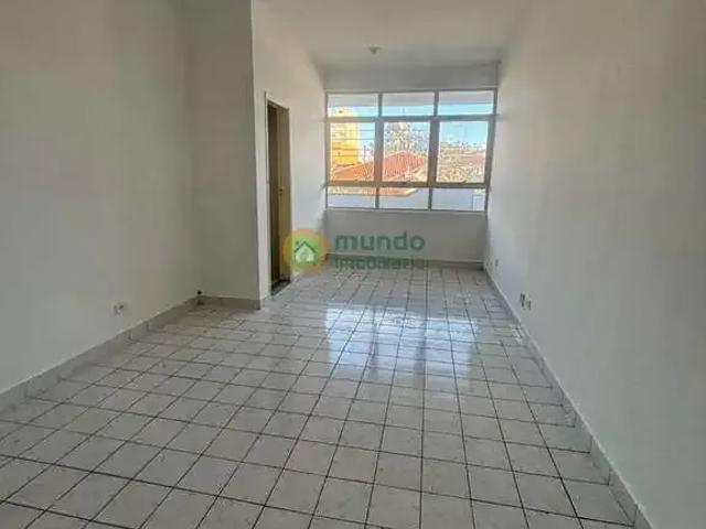 Conj. Comercial / Sala para Locação em Taubaté/SP Centro
