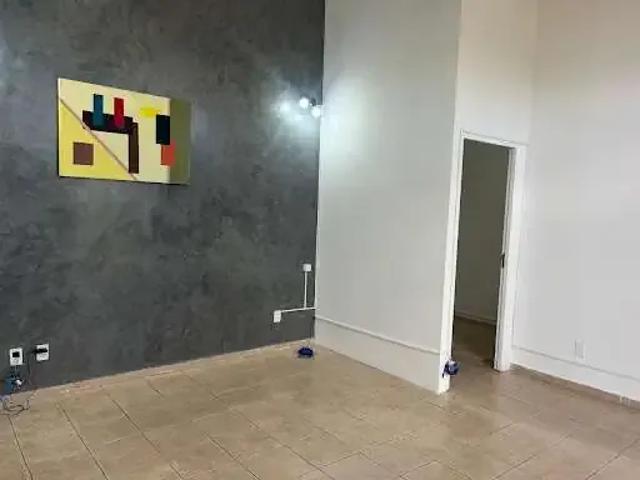 Conj. Comercial / Sala para Locação em Taubaté/SP Centro