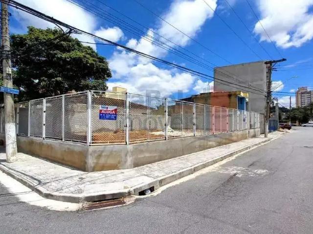 Conj. Comercial / Sala para Locação em Taubaté/SP Centro