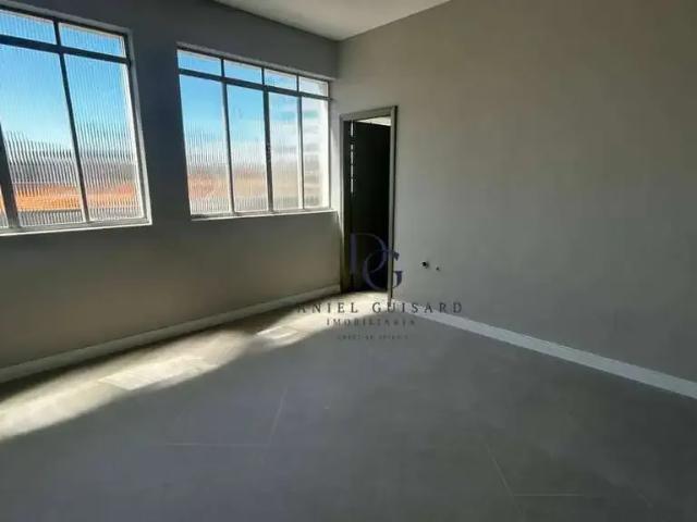 Conj. Comercial / Sala para Locação em Taubaté/SP Centro