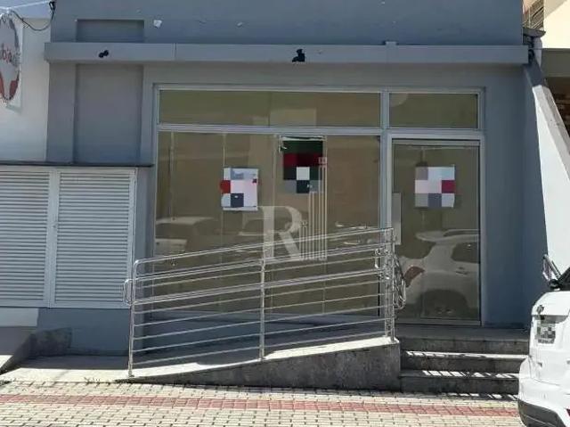 Conj. Comercial / Sala para Locação em Tijucas/SC Centro