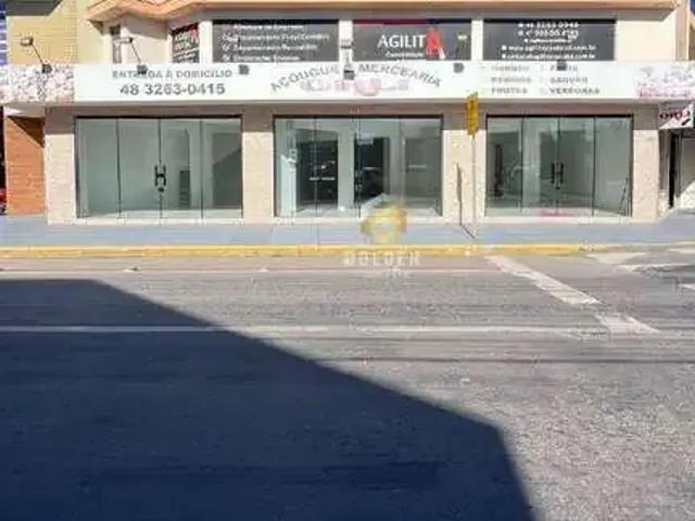 Conj. Comercial / Sala para Locação em Tijucas/SC Centro
