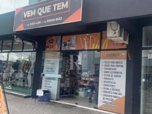 Conj. Comercial / Sala para Locação em Tijucas/SC Centro