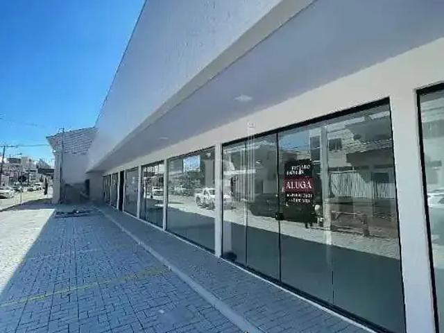 Conj. Comercial / Sala para Locação em Tijucas/SC Centro