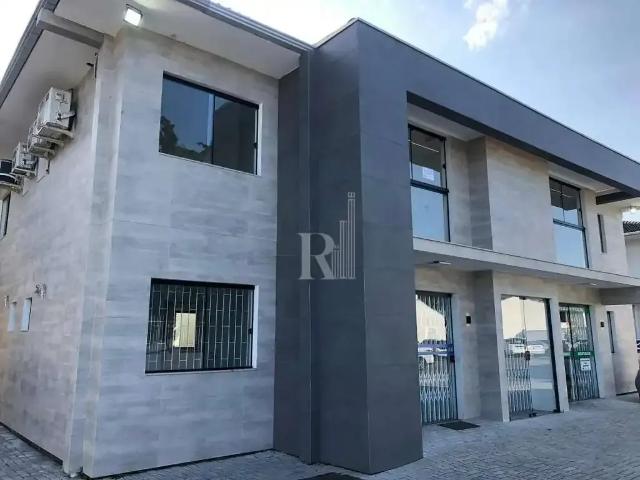 Conj. Comercial / Sala para Locação em Tijucas/SC Centro