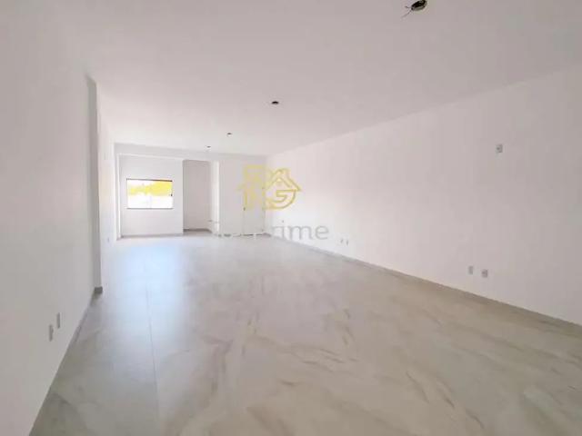 Conj. Comercial / Sala para Locação em Tijucas/SC Centro