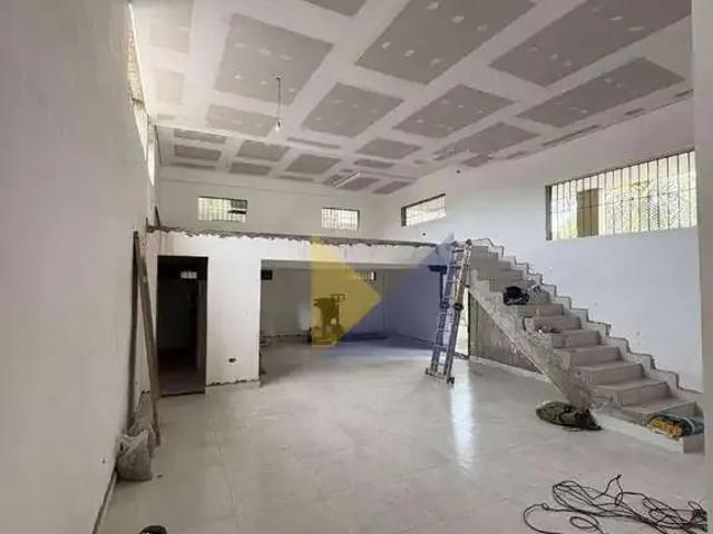 Conj. Comercial / Sala para Locação em Ubatuba/SP Estufa I