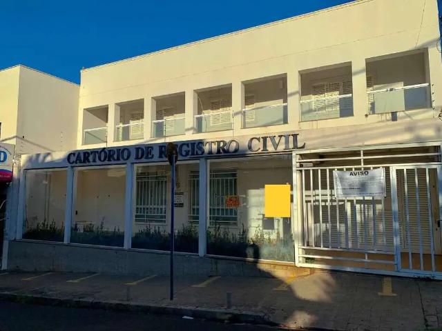 Conj. Comercial / Sala para Locação em Uberaba/MG Centro 4 Quartos